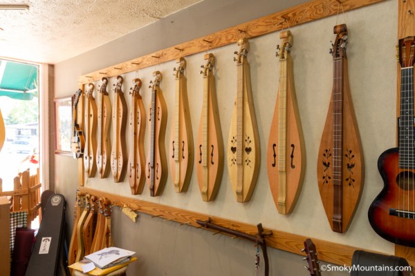 Images of Musical Instruments Available in Dungeons & Dragons (5th ...